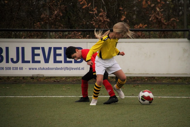 SV Zwolle JO10-4 speelt haar laatste wedstrijd van 2019 op eigen bodem | SV Zwolle
